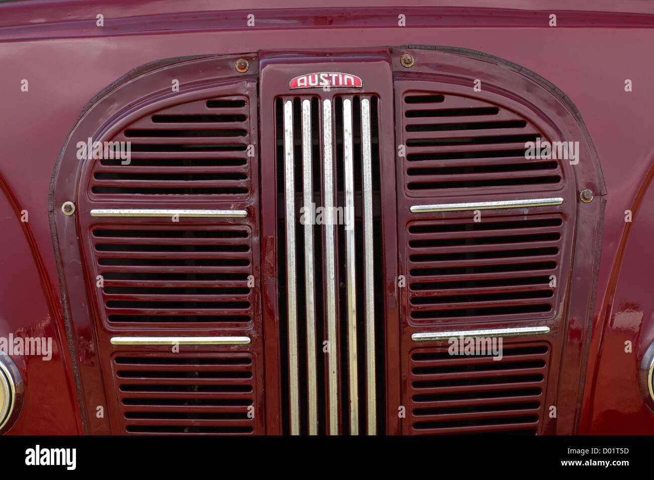 Front Radiator of traditional old Lorry Truck, Austin Stock Photo - Alamy