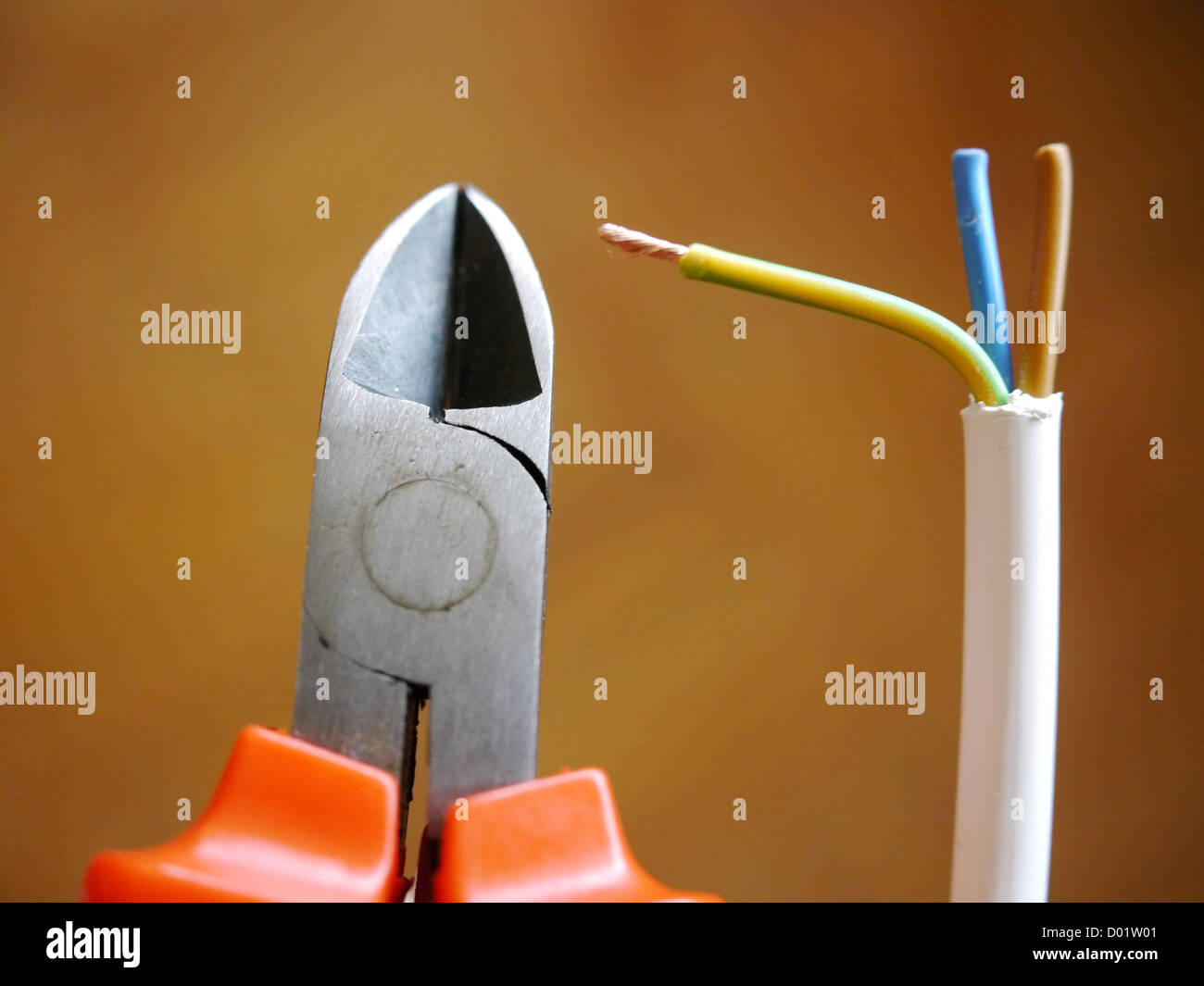 Wire cutter hi-res stock photography and images - Alamy