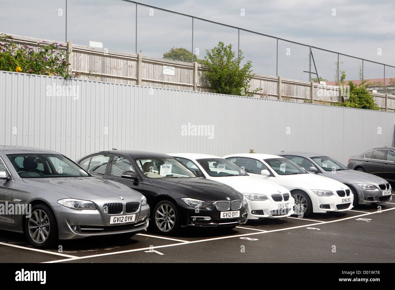 Row of bmws hi-res stock photography and images - Alamy