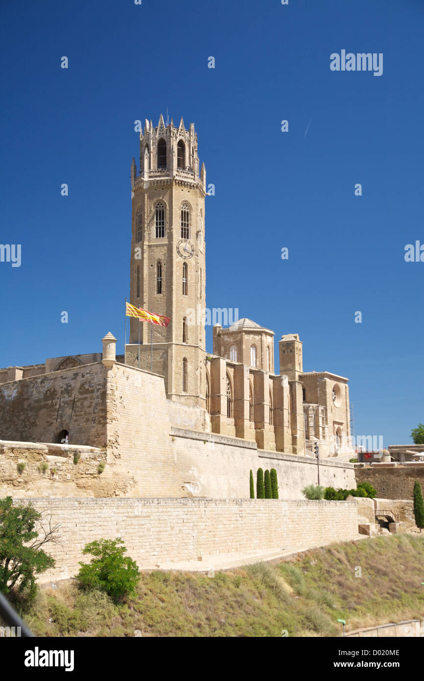 Lerida flag hi-res stock photography and images - Alamy