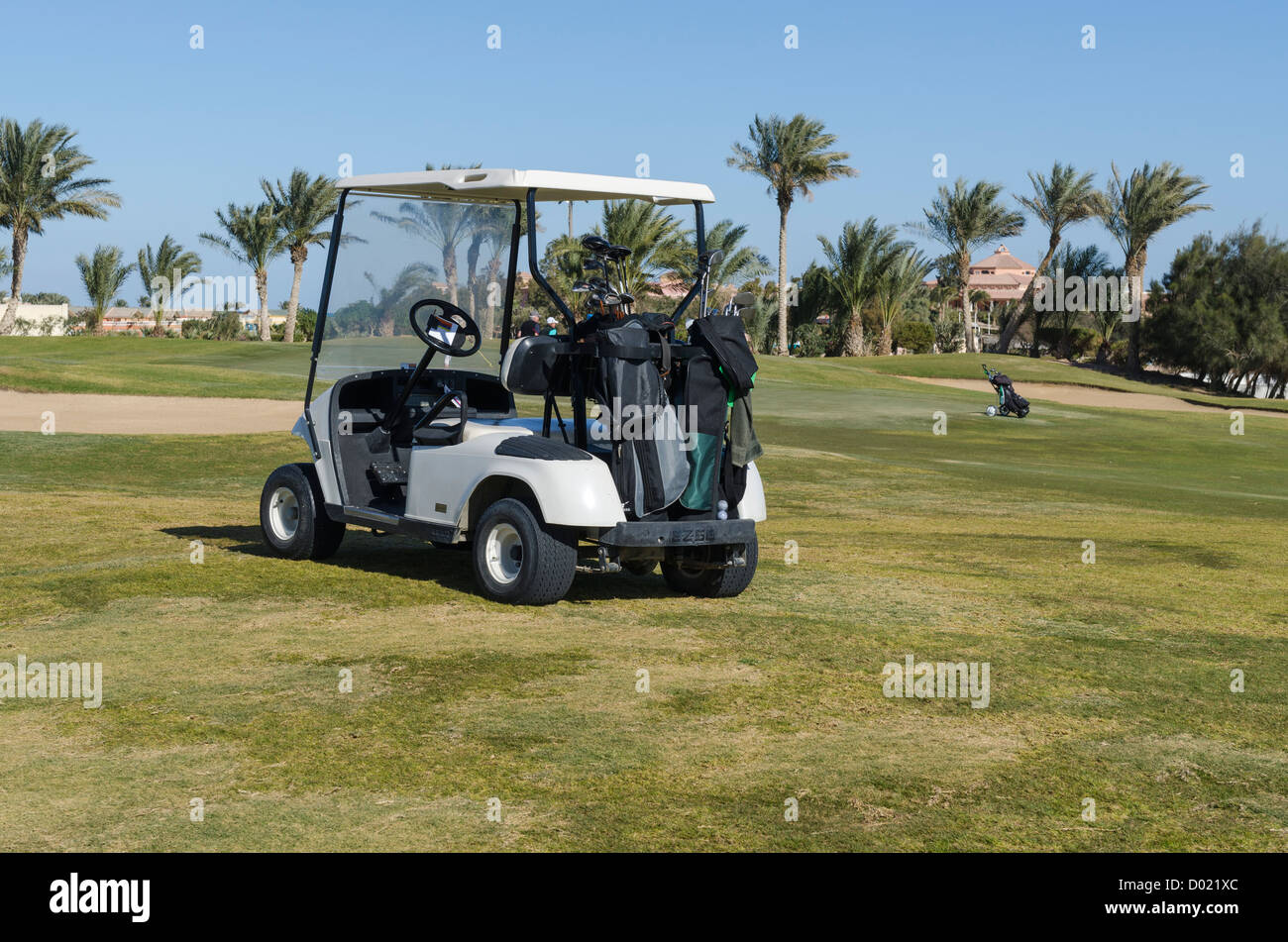 Car field golf cart game egypt africa hi-res stock photography and ...