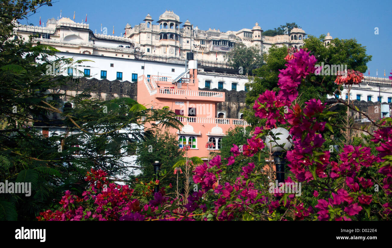 Old udaipur city palace hi-res stock photography and images - Alamy