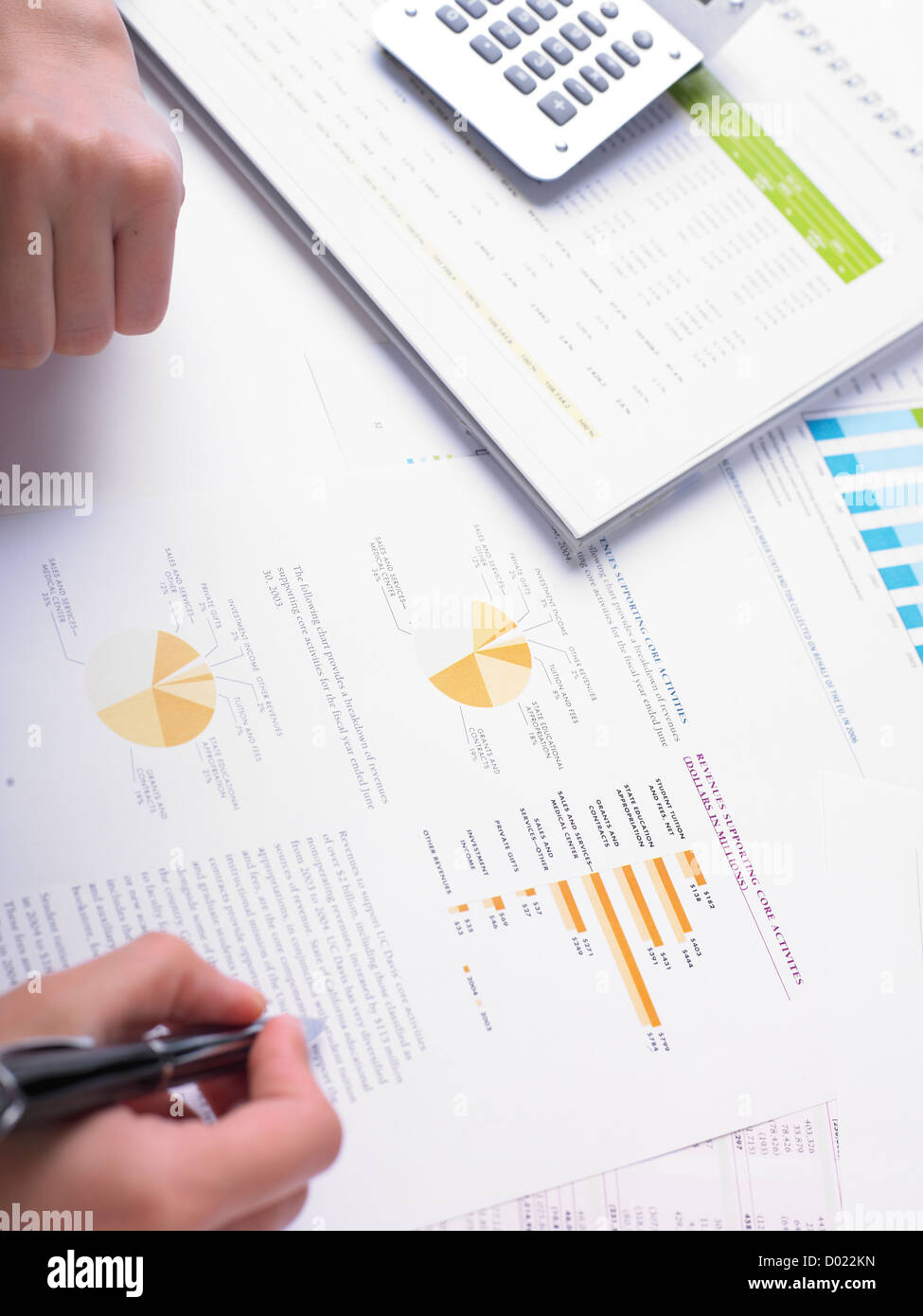 Analyzing Business Data Stock Photo - Alamy