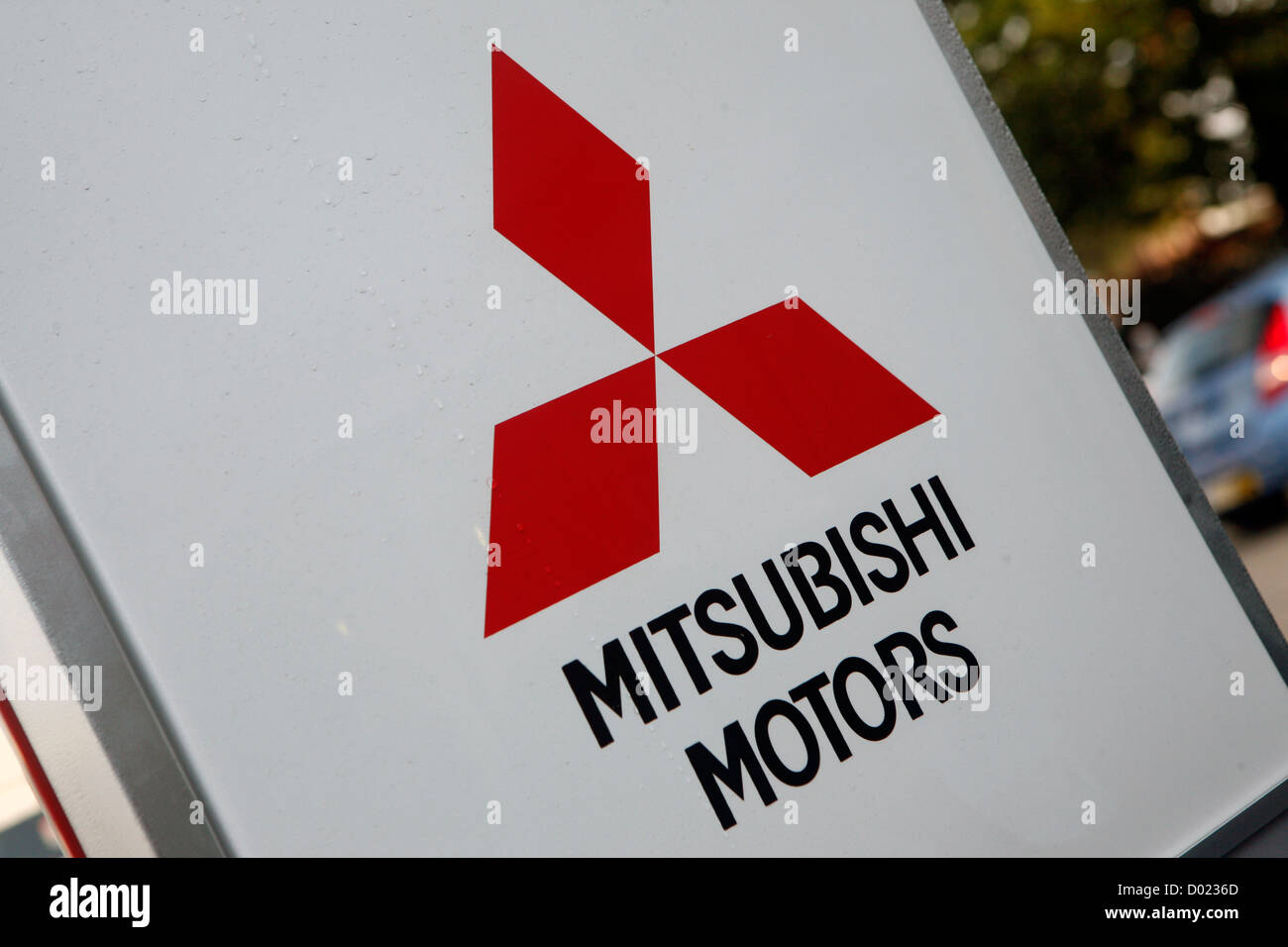 Motors logo hi-res stock photography and images - Alamy