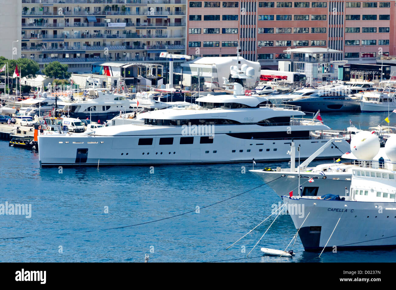 Boats and Ships in the harbor at Monte Carlo, Monaco Stock Photo - Alamy