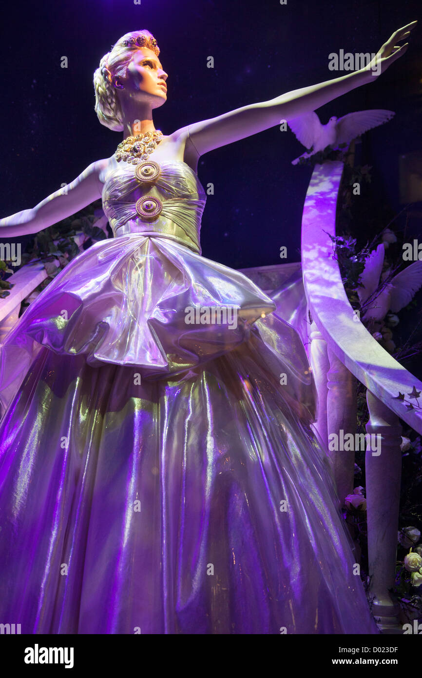 Disney store hi-res stock photography and images - Alamy