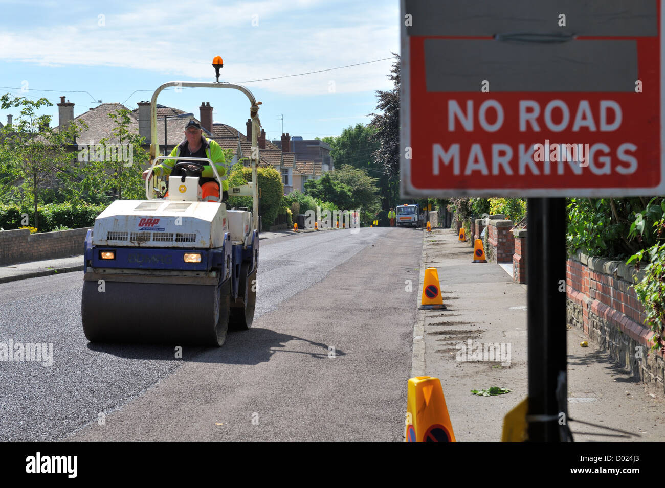 Road resurfacing repair signs hi-res stock photography and images - Alamy