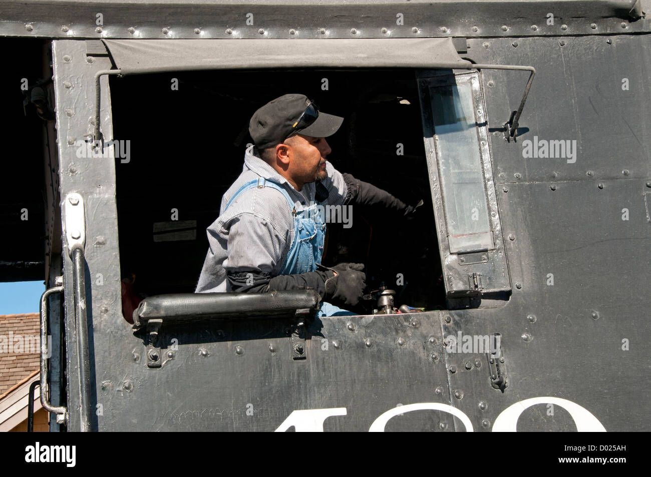 Train conductor hi-res stock photography and images - Alamy