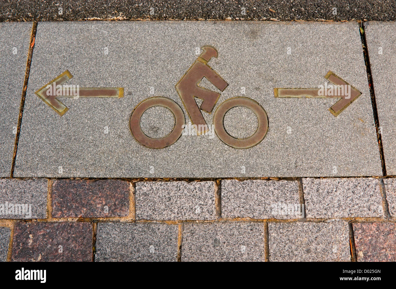 Nyc waterfront bike path hi-res stock photography and images - Alamy