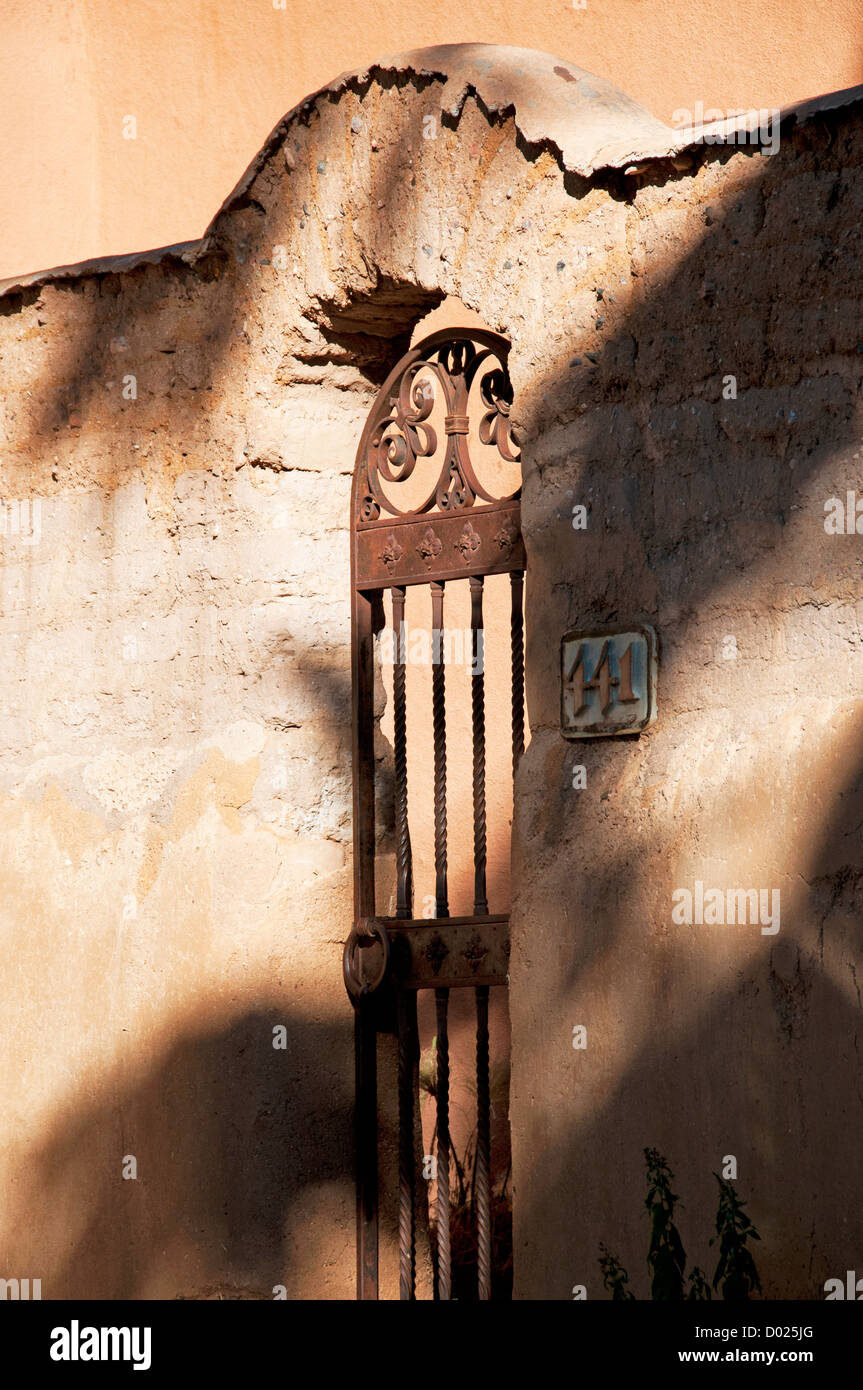 Mexican wrought iron gate hi-res stock photography and images - Alamy