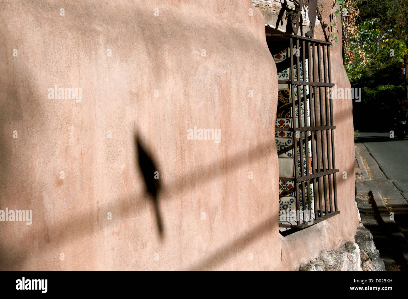 Shadow of bird on wire Stock Photo - Alamy