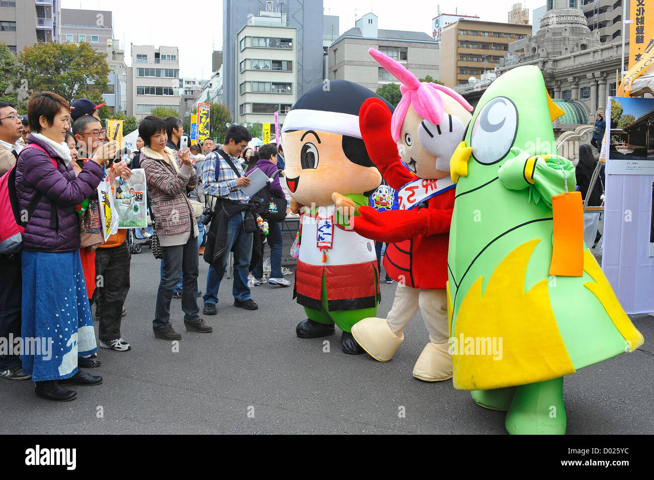 November 11th, 2012 : Tokyo, Japan - People took pictures of Yurukyara ...