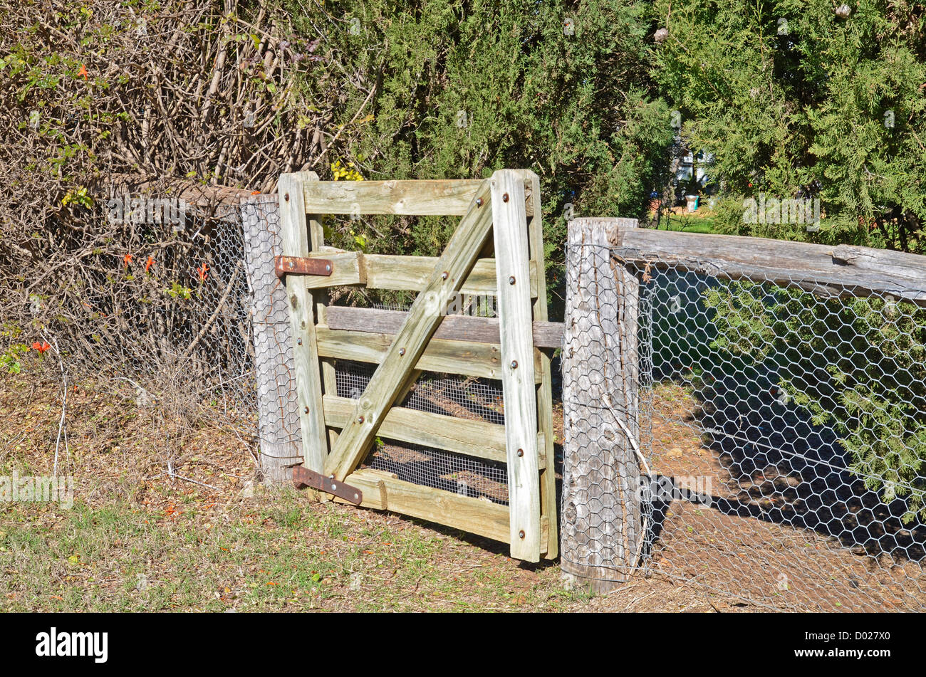A rustic wooden garden gate Stock Photo - Alamy