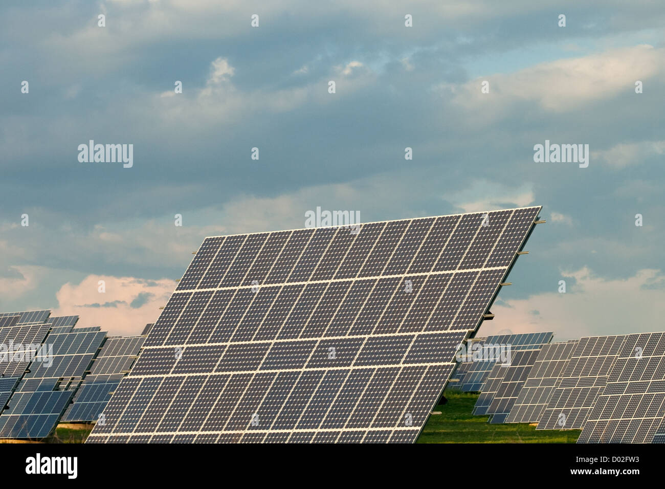 Solar panels collecting sunlight to convert into energy Stock Photo - Alamy