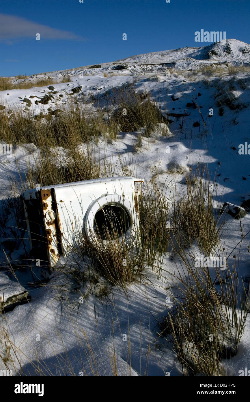 Dumped washing machine hi-res stock photography and images - Alamy