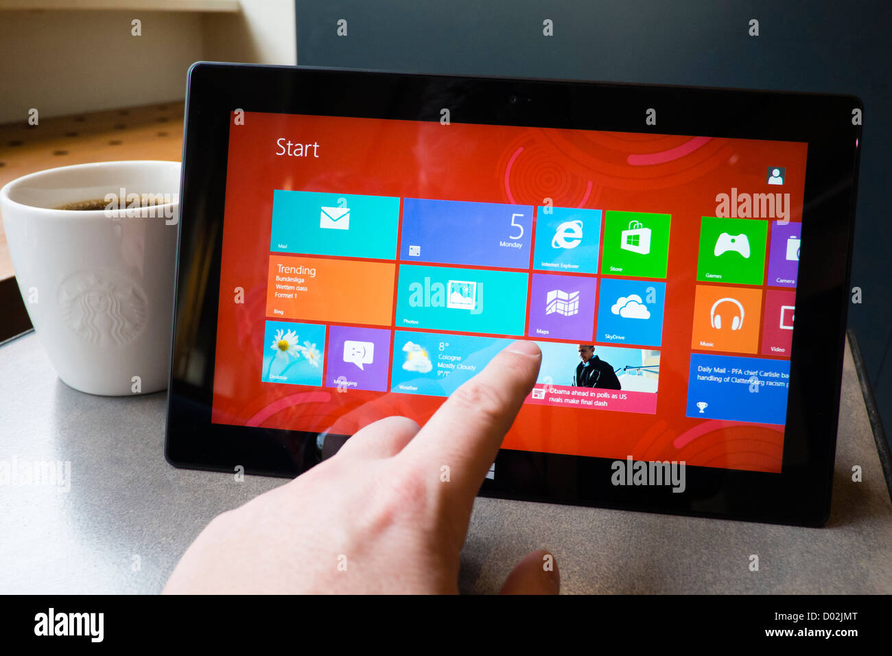 Using microsoft surface hi-res stock photography and images - Alamy