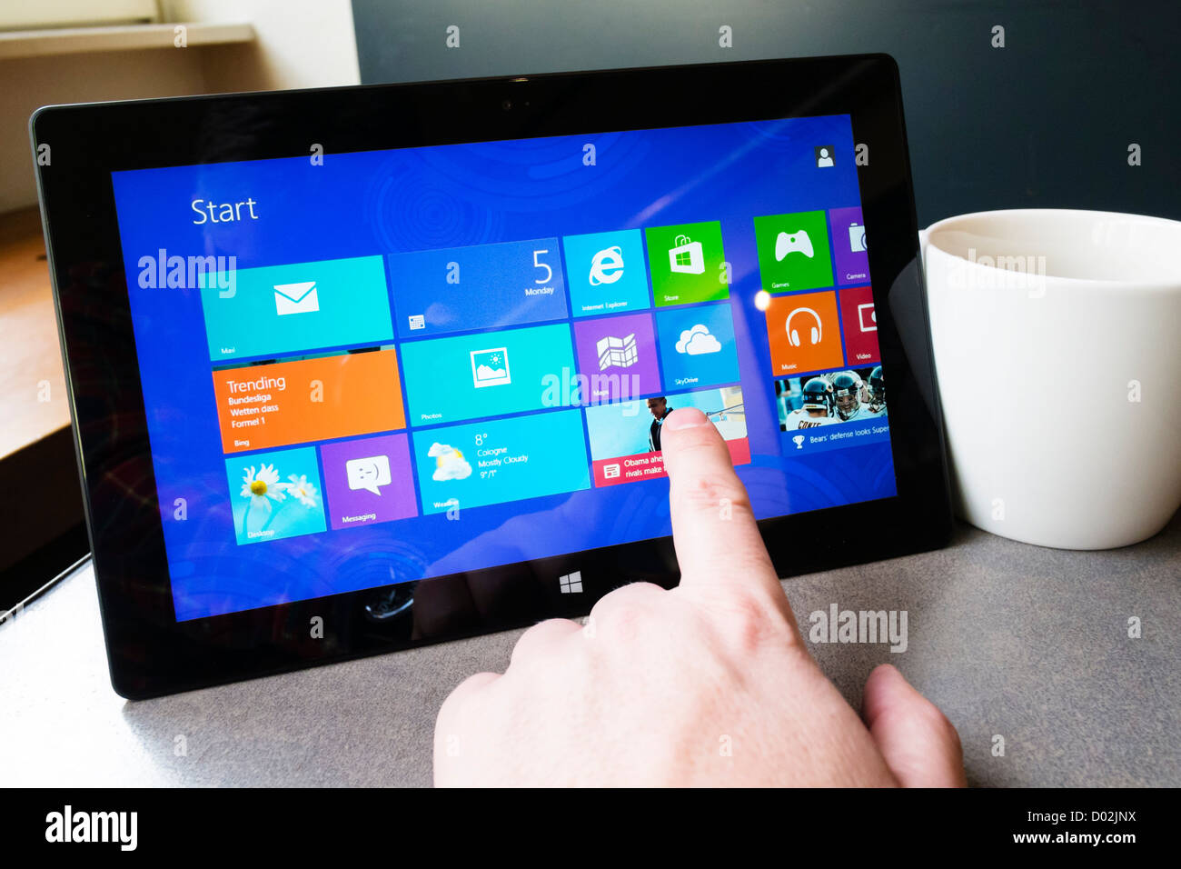 Using microsoft surface hi-res stock photography and images - Alamy