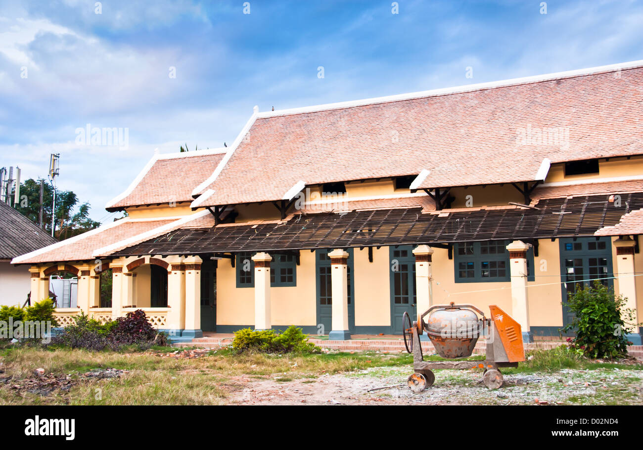 Building construction nearing completion Stock Photo - Alamy
