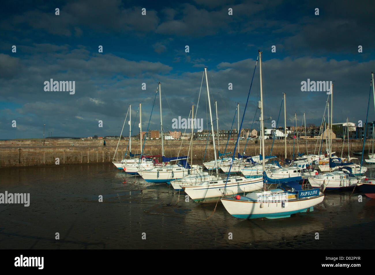 Fisherrow harbour hi-res stock photography and images - Alamy