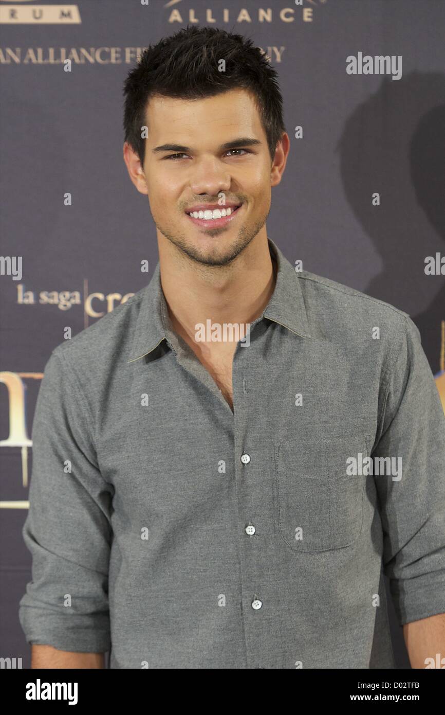 Nov. 15, 2012 - Madrid, Spain - Taylor Lautner attends the pohtocall of ...