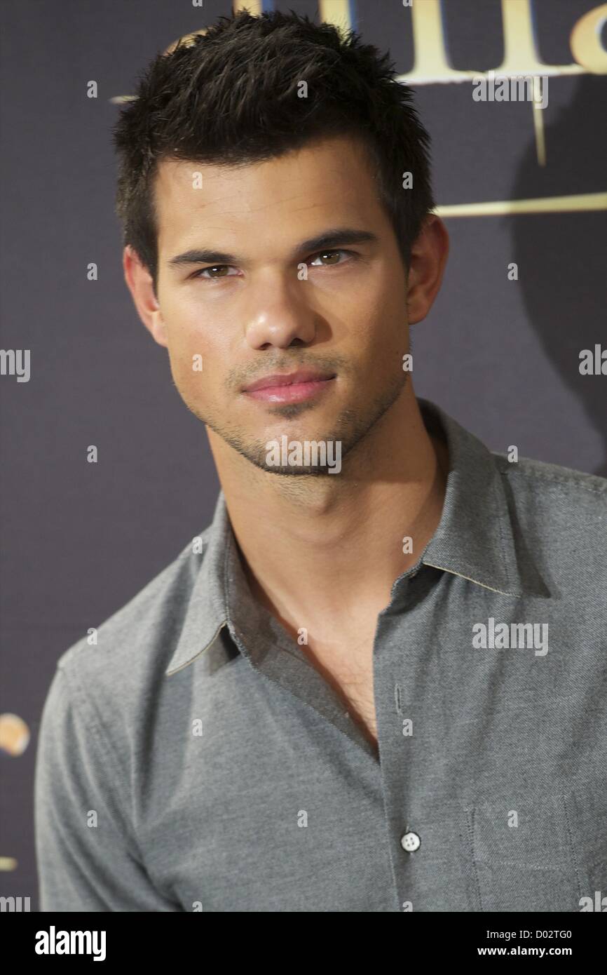 Nov. 15, 2012 - Madrid, Spain - Taylor Lautner attends the pohtocall of ...