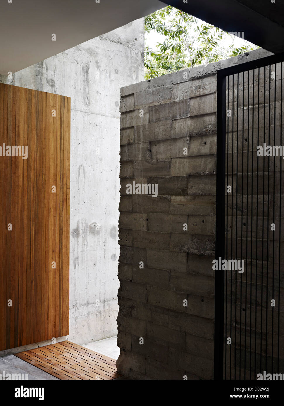 Dog Concrete House, Kuala Lumpur, Malaysia. Architect: Kevin Low, 2012 ...