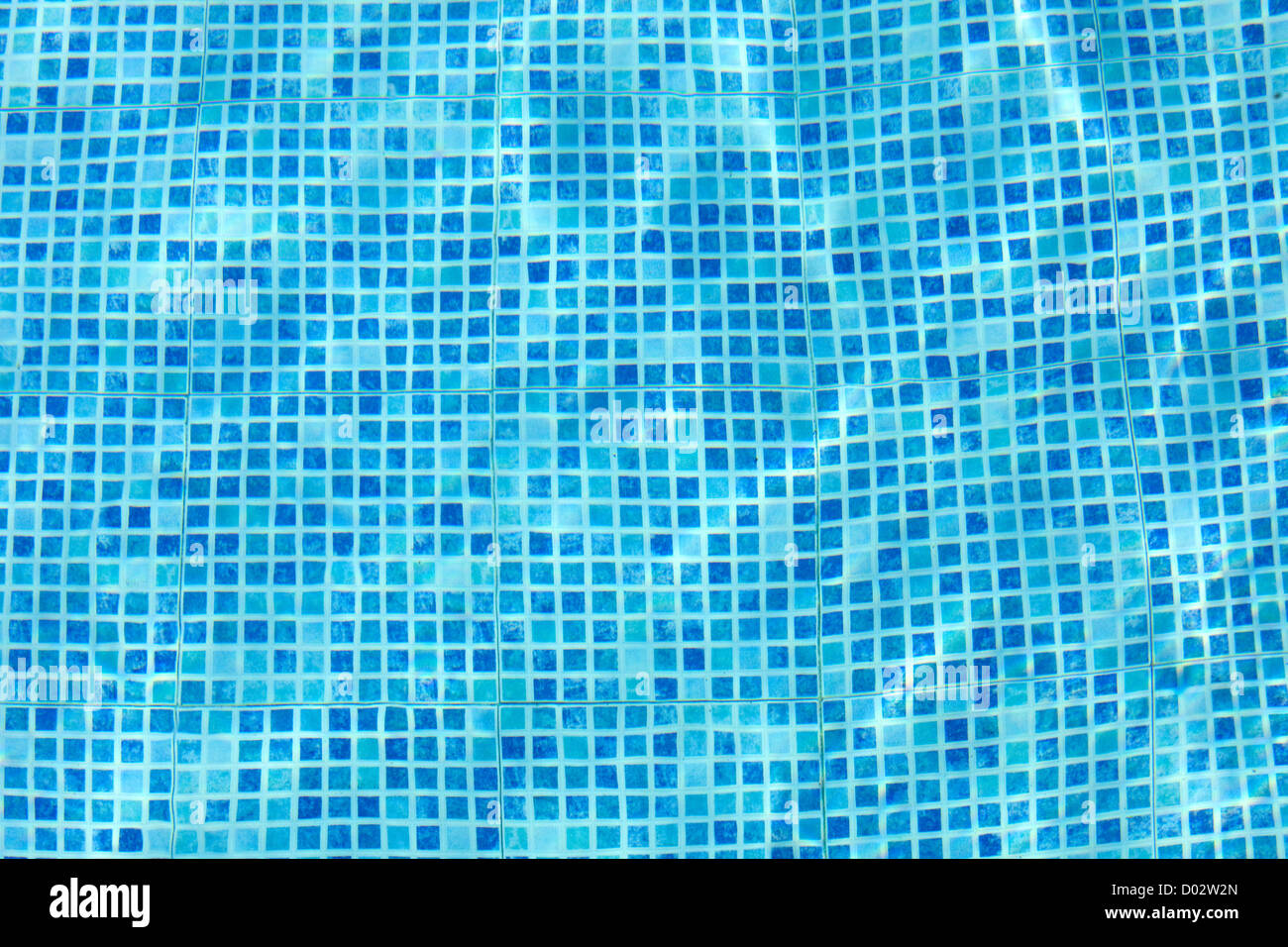 Wall of swimming pool with water of blue color Stock Photo - Alamy