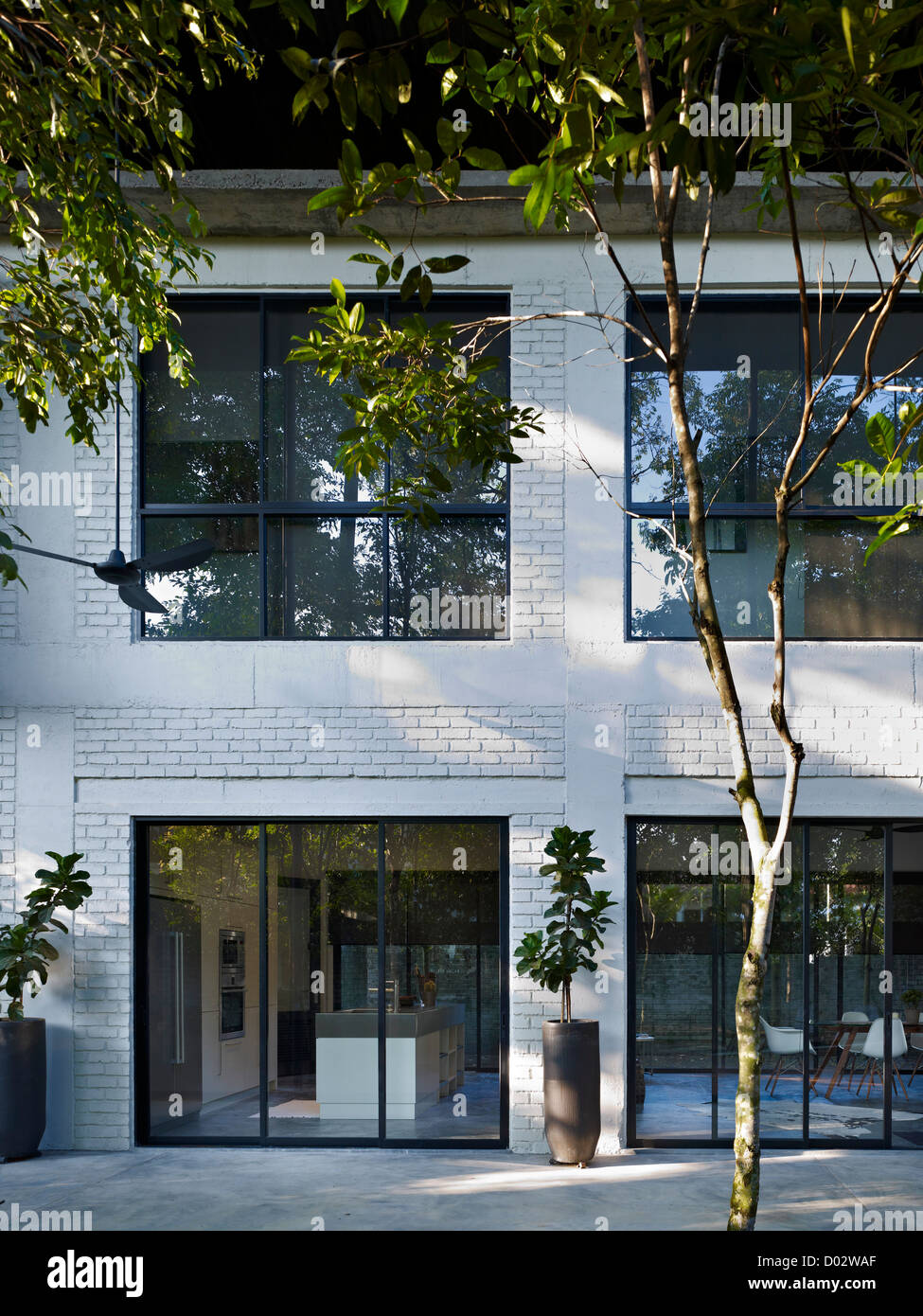 Dog Concrete House, Kuala Lumpur, Malaysia. Architect: Kevin Low, 2012 ...