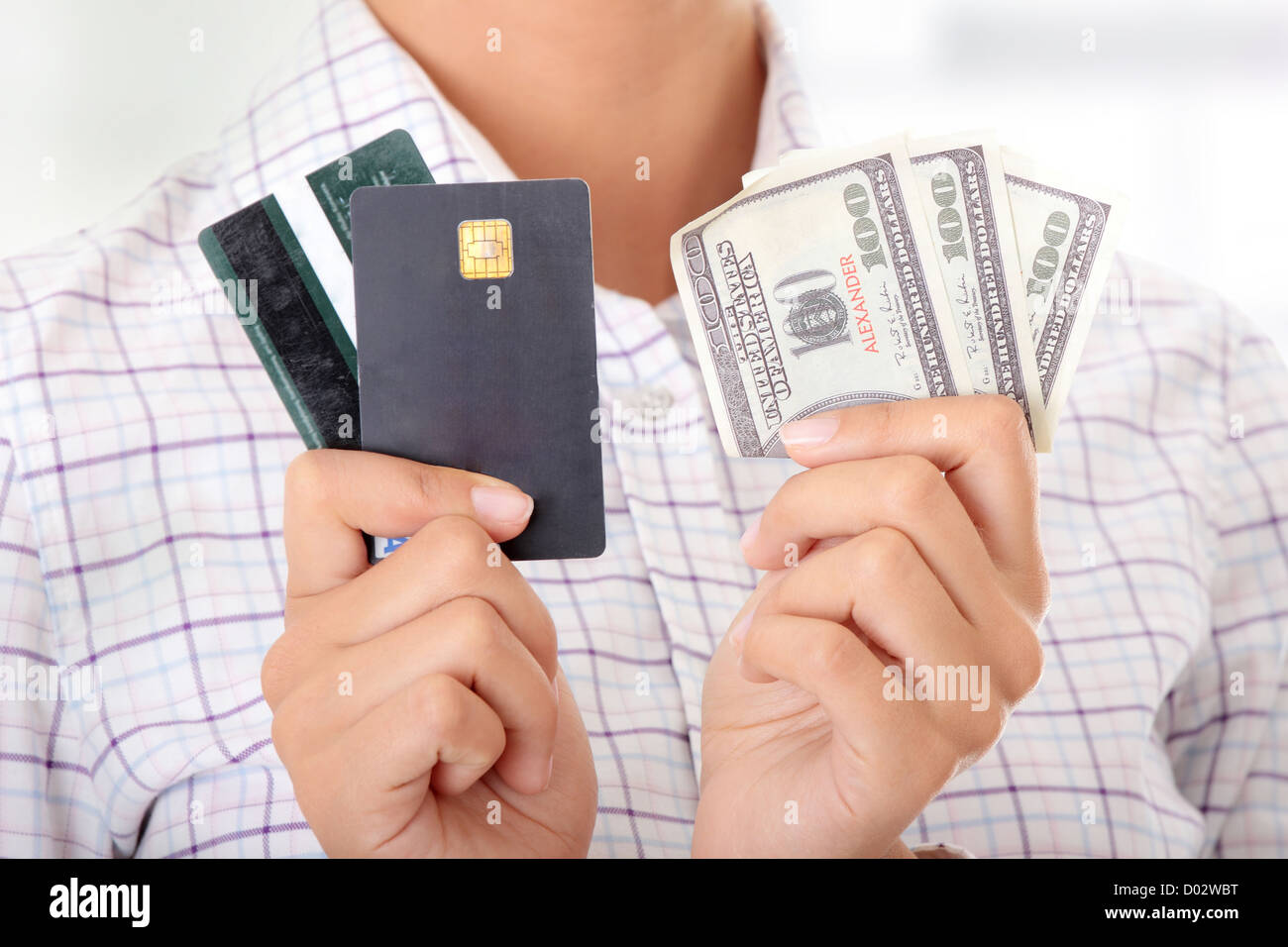 Credit card and cash Stock Photo - Alamy
