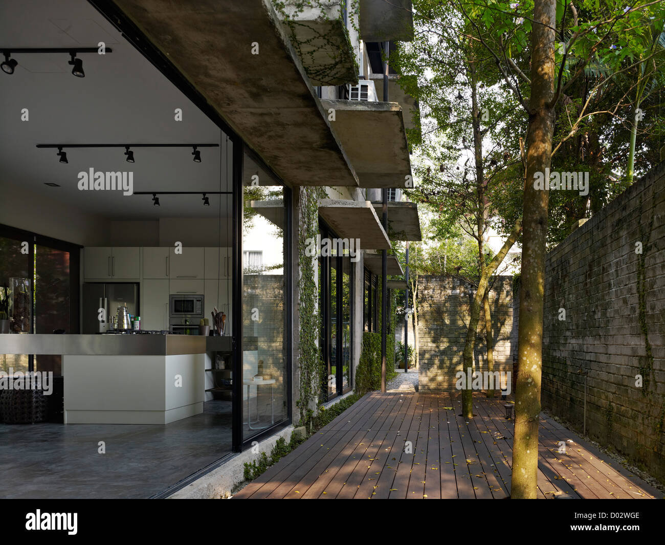 Dog Concrete House, Kuala Lumpur, Malaysia. Architect: Kevin Low, 2012 ...