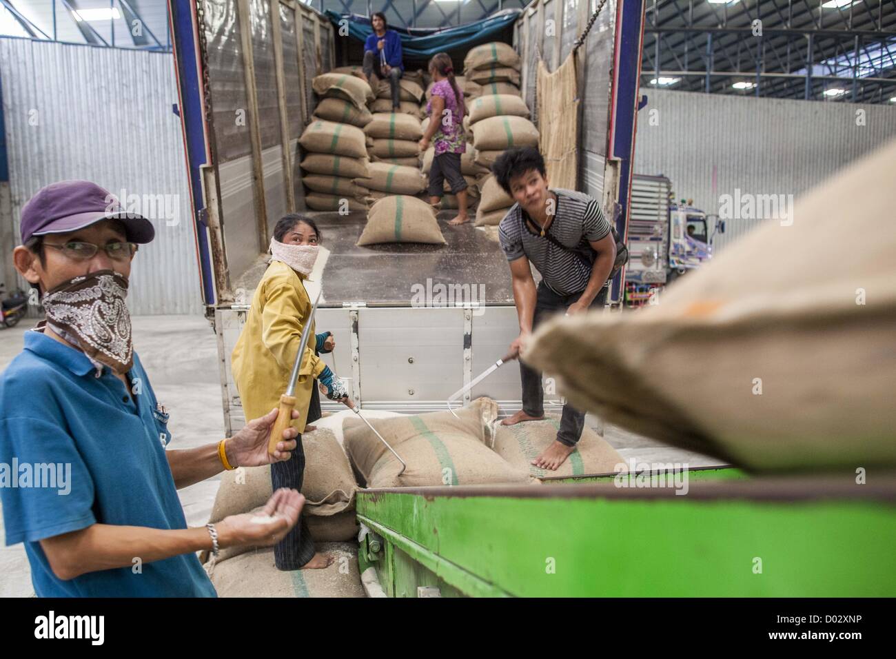 Thailand rice pathum thani not bangkok hi-res stock photography and ...