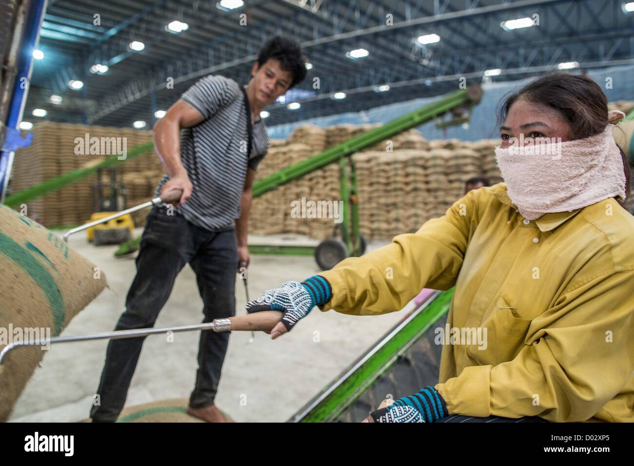 Thailand rice pathum thani not bangkok hi-res stock photography and ...