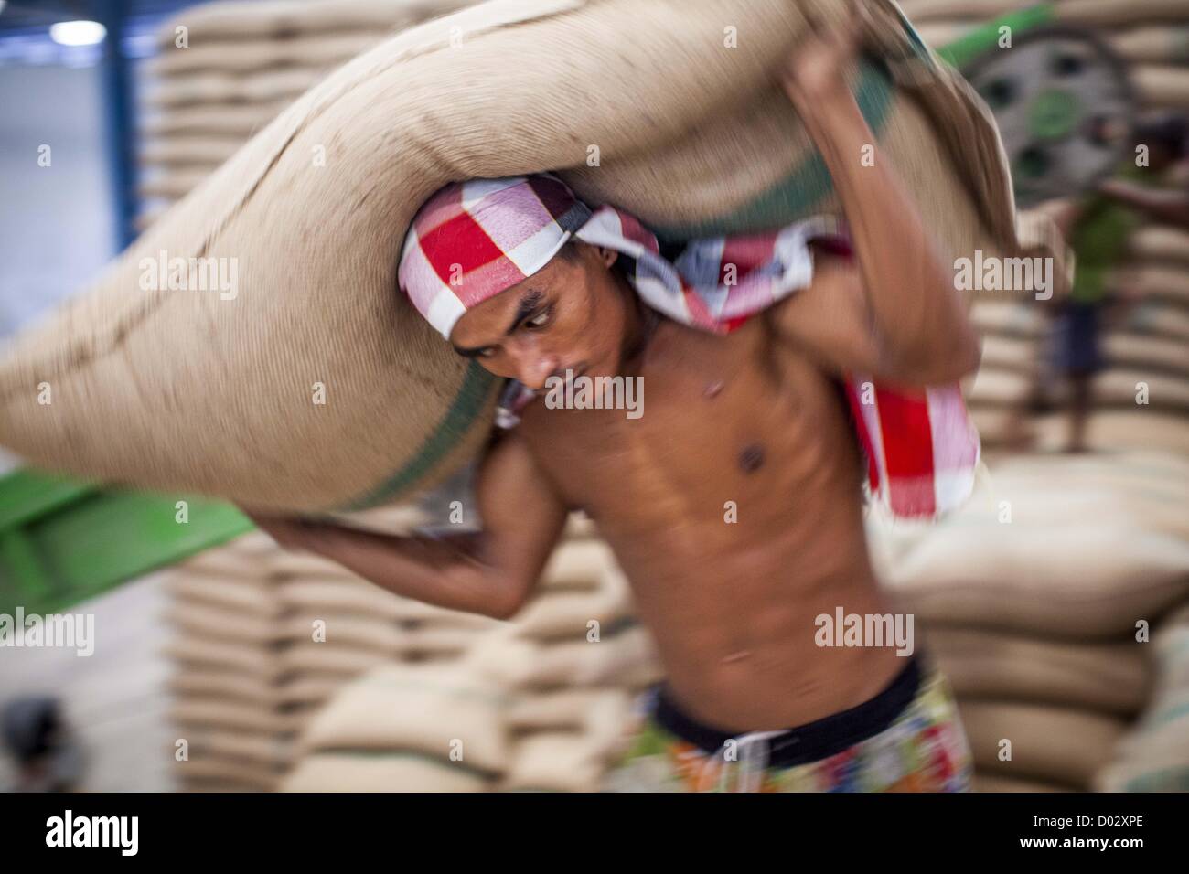 Thailand rice pathum thani not bangkok hi-res stock photography and ...