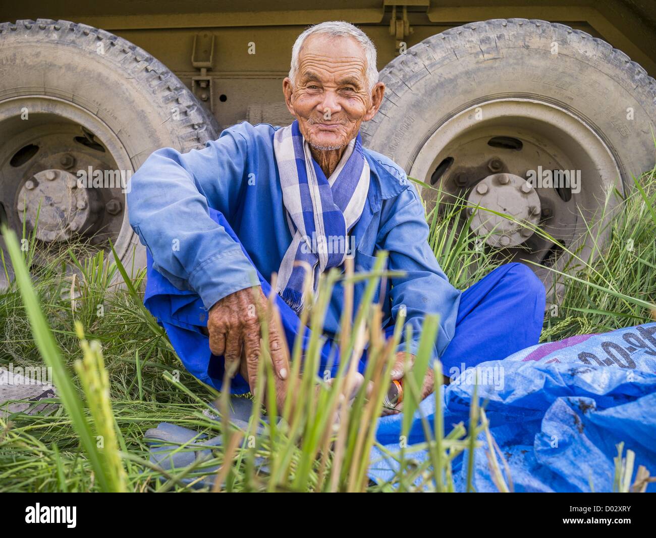Nov. 15, 2012 - Pathum Thani, Pathum Thani, Thailand - A 79 year old ...
