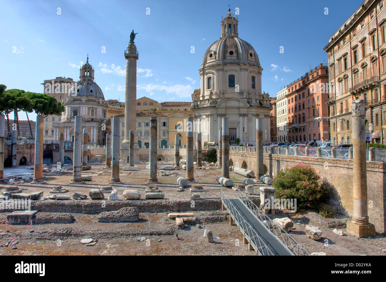 Fori imperiali ruins hi-res stock photography and images - Alamy
