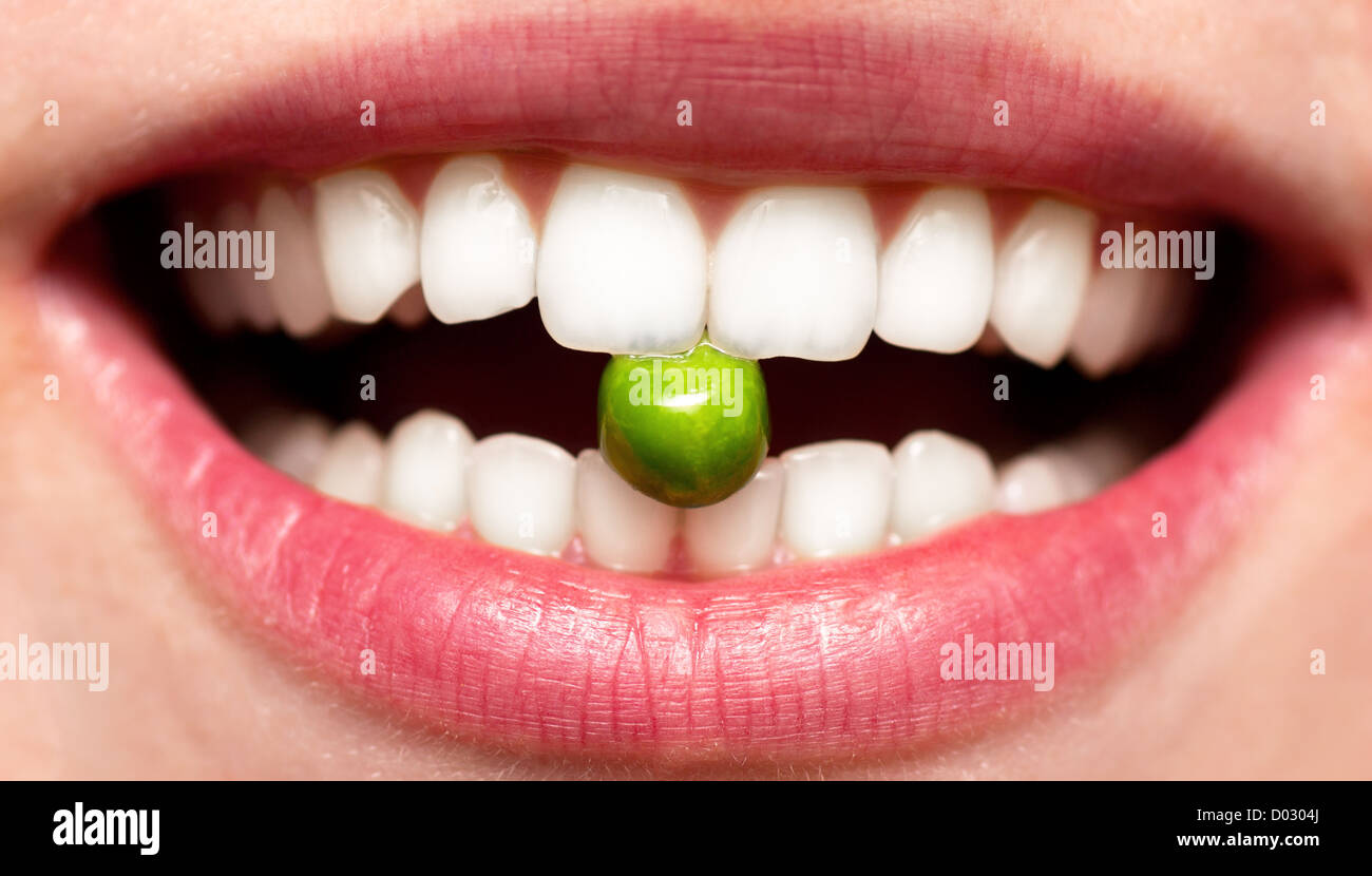 Pea face hi-res stock photography and images - Alamy