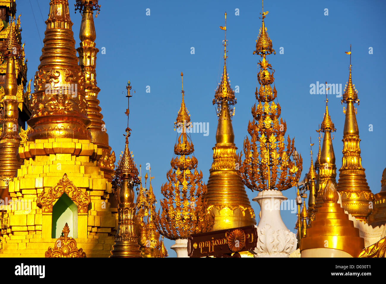 Buddhist stupas in Myanmar,Inle Lake Stock Photo - Alamy