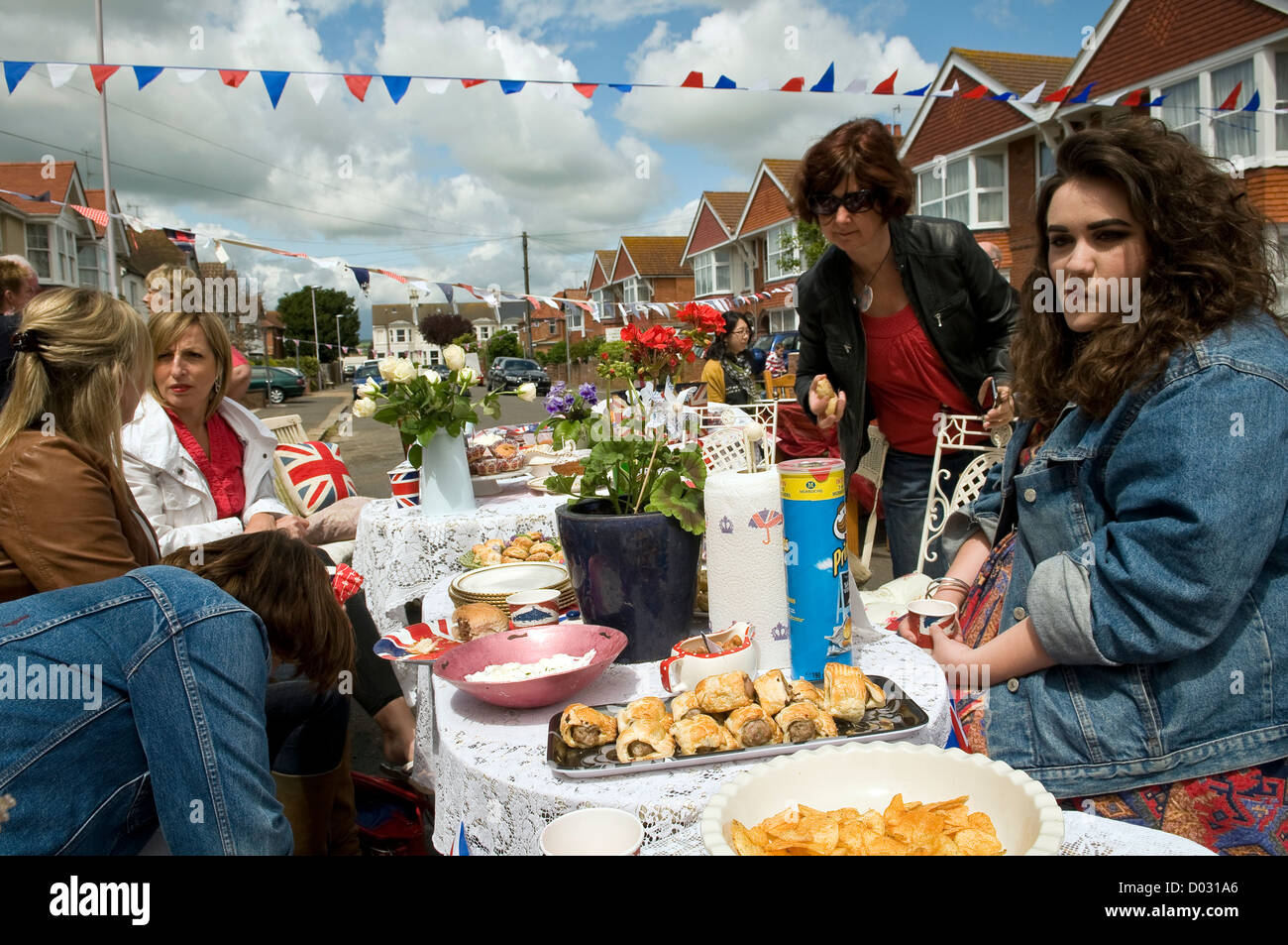 Queen street party uk hi-res stock photography and images - Alamy