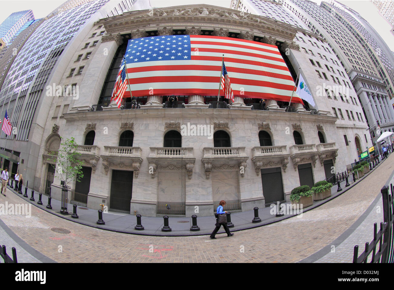 The New York Stock Exchange in the financial district of lower ...