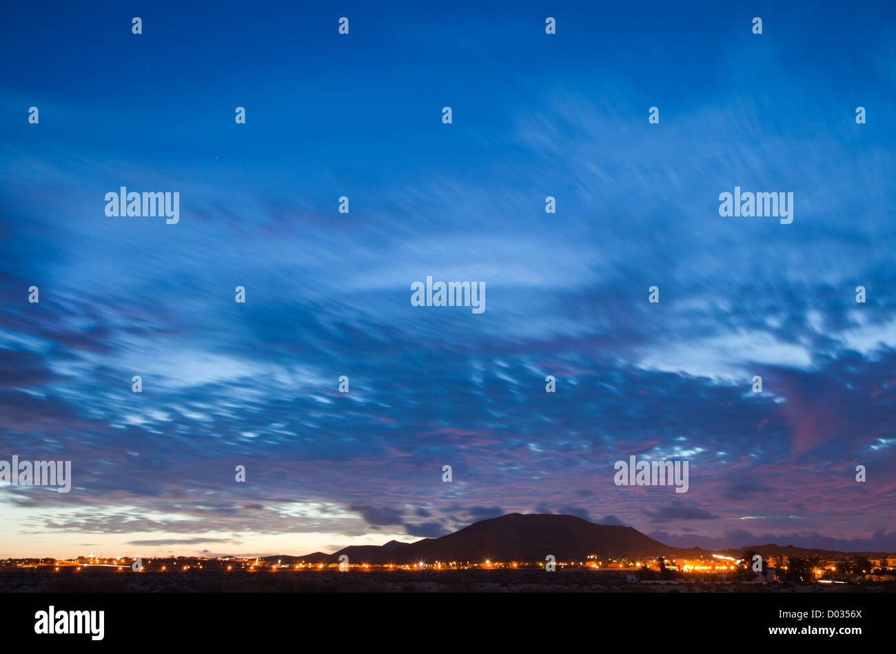 Sunset over volcanoes of Fuerteventura Stock Photo - Alamy