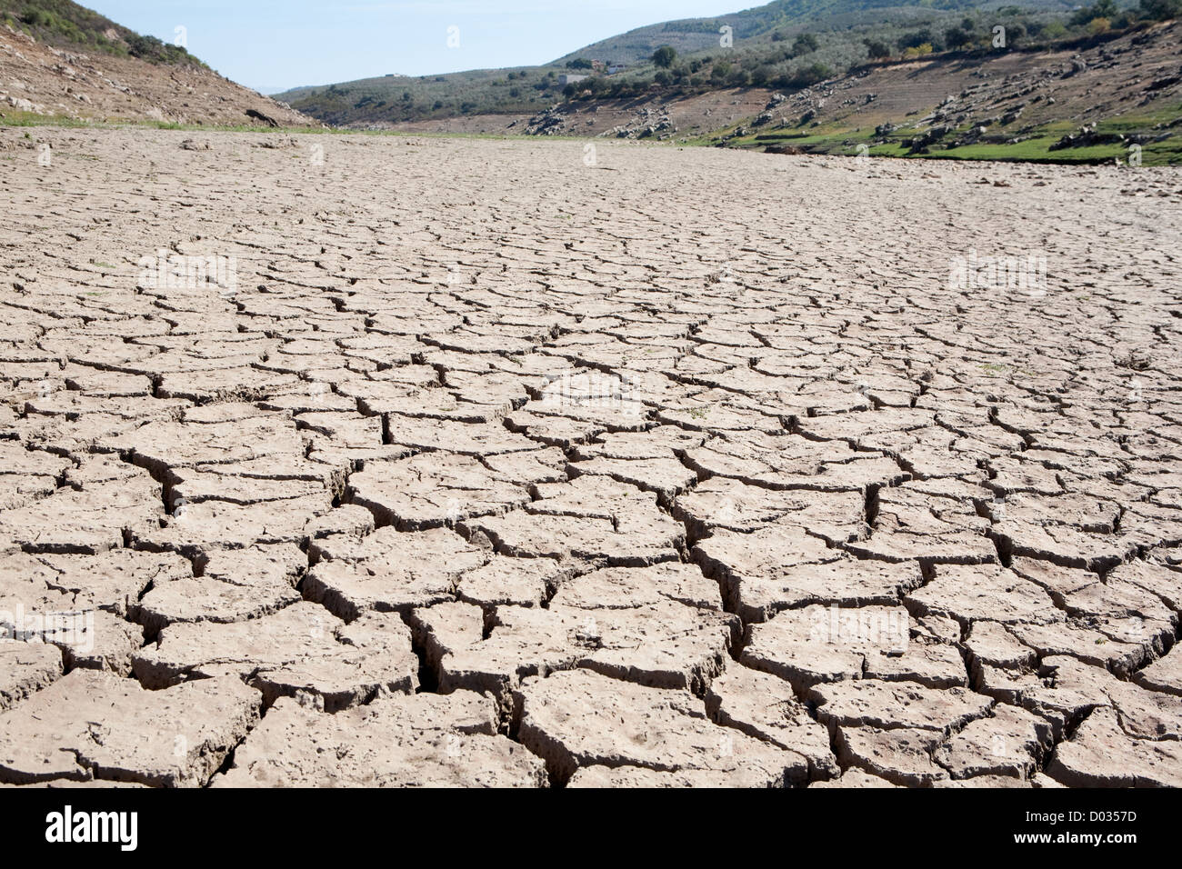 Riverbed without water for drought Stock Photo - Alamy