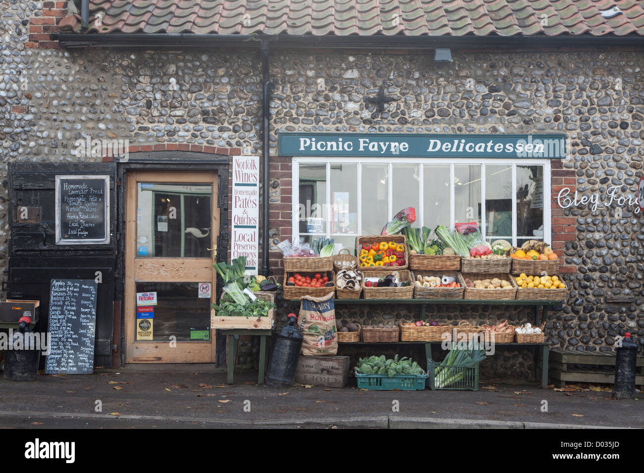 Norfolk village shop hi-res stock photography and images - Alamy