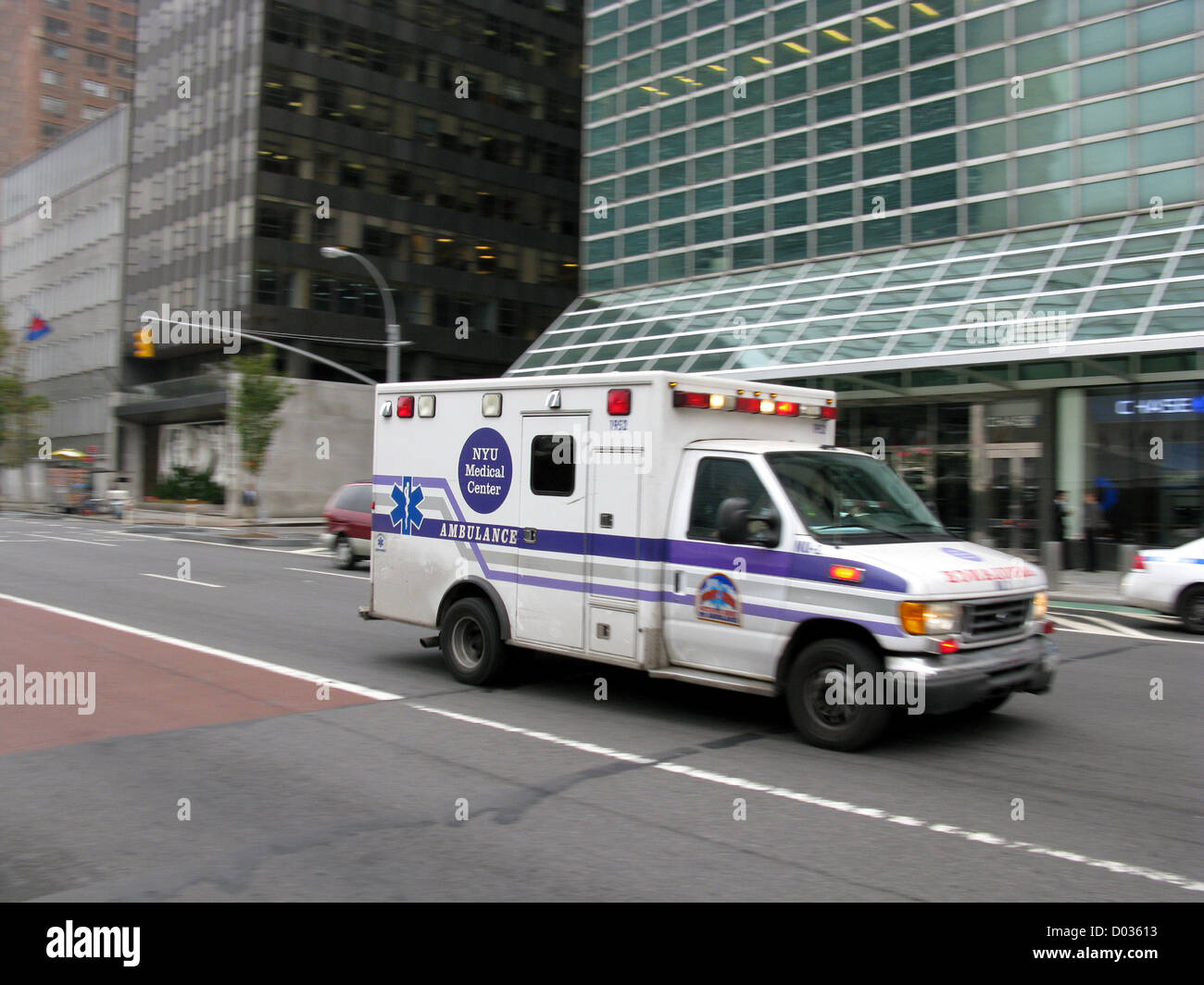 USA NEW YORK NEW YORK CITY AMBULANCE SPEEDING NYU MEDICAL CENTER Stock ...