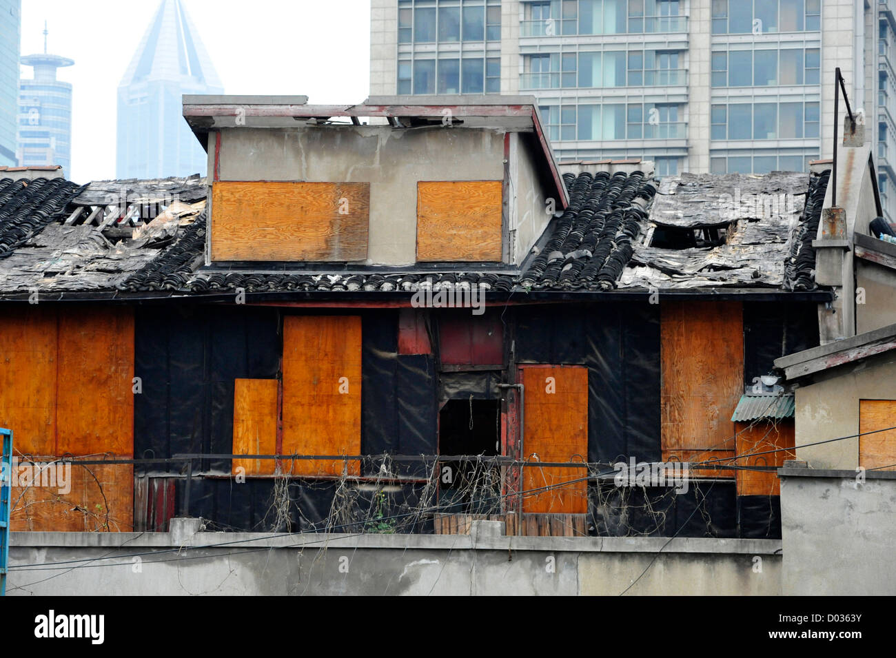 Old and new housing in shanghai china hi-res stock photography and ...
