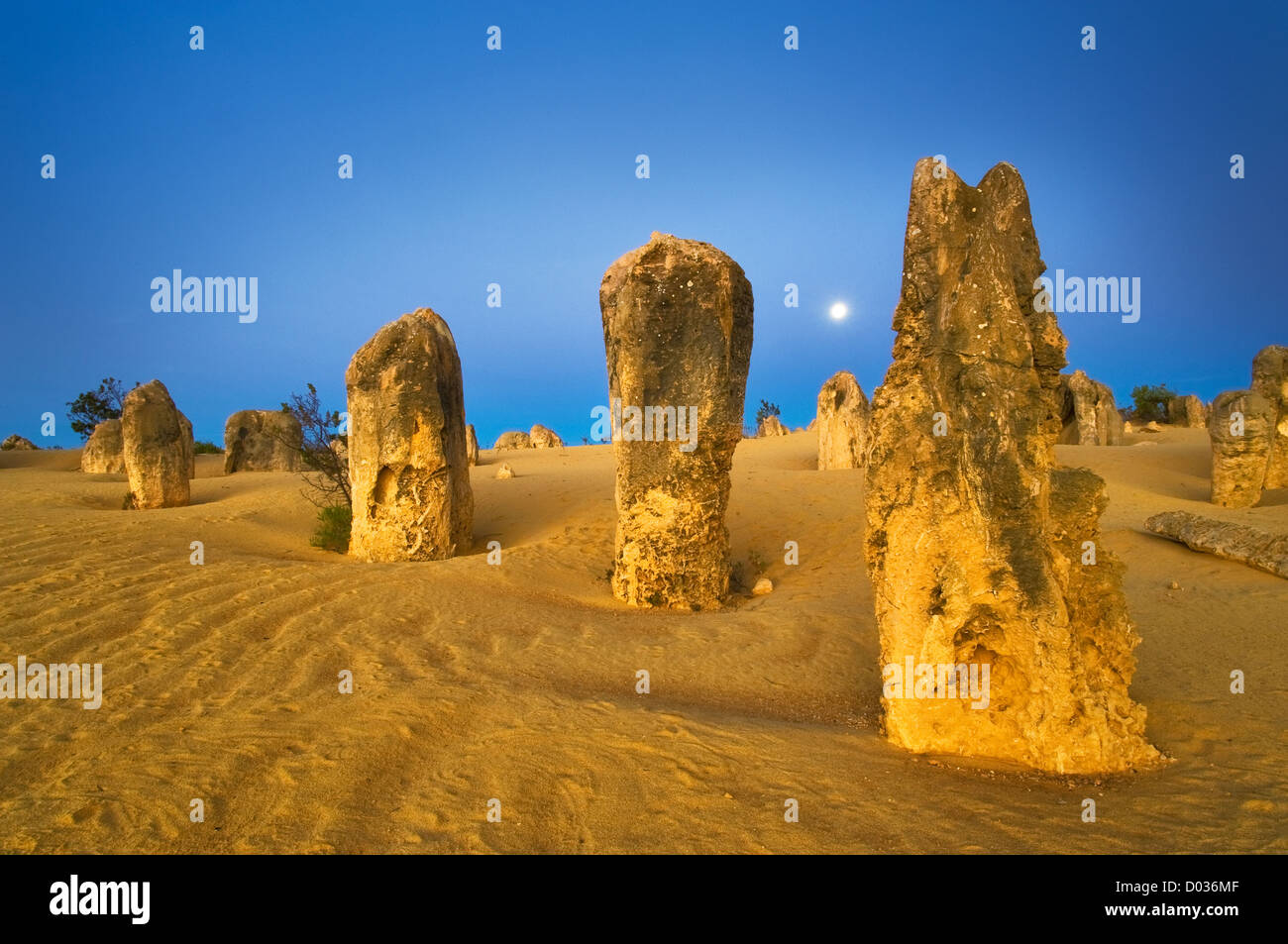 Full Moon Outback High Resolution Stock Photography and Images - Alamy