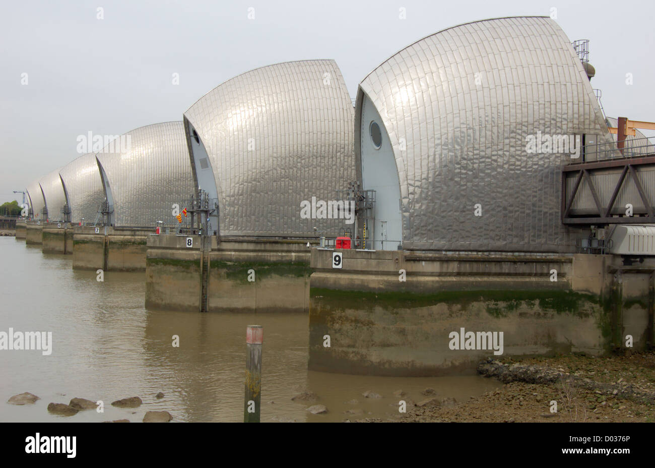 Mud bank river flood barrier hi-res stock photography and images - Alamy