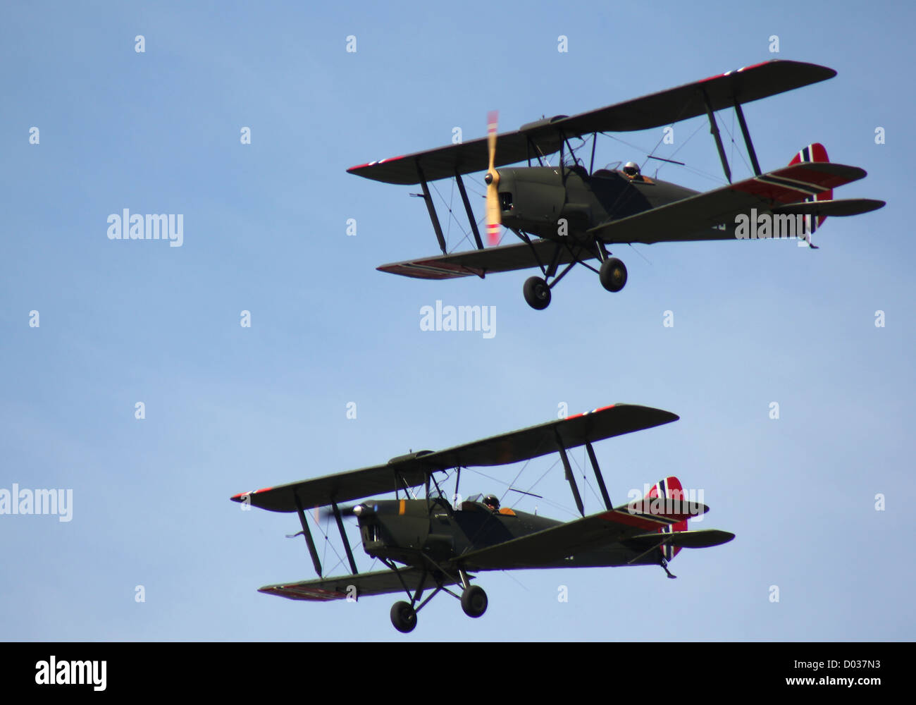World war propeller military aircraft hi-res stock photography and ...