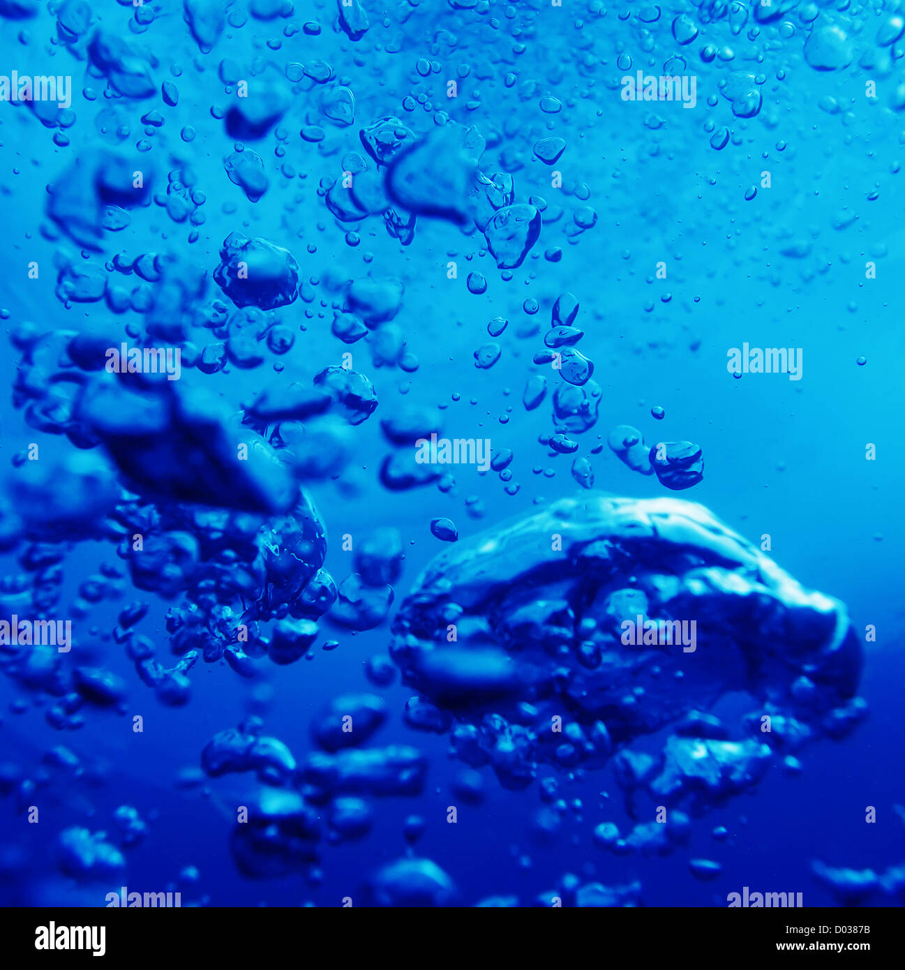 air bubbles in fresh water nice for backgrounds Stock Photo - Alamy