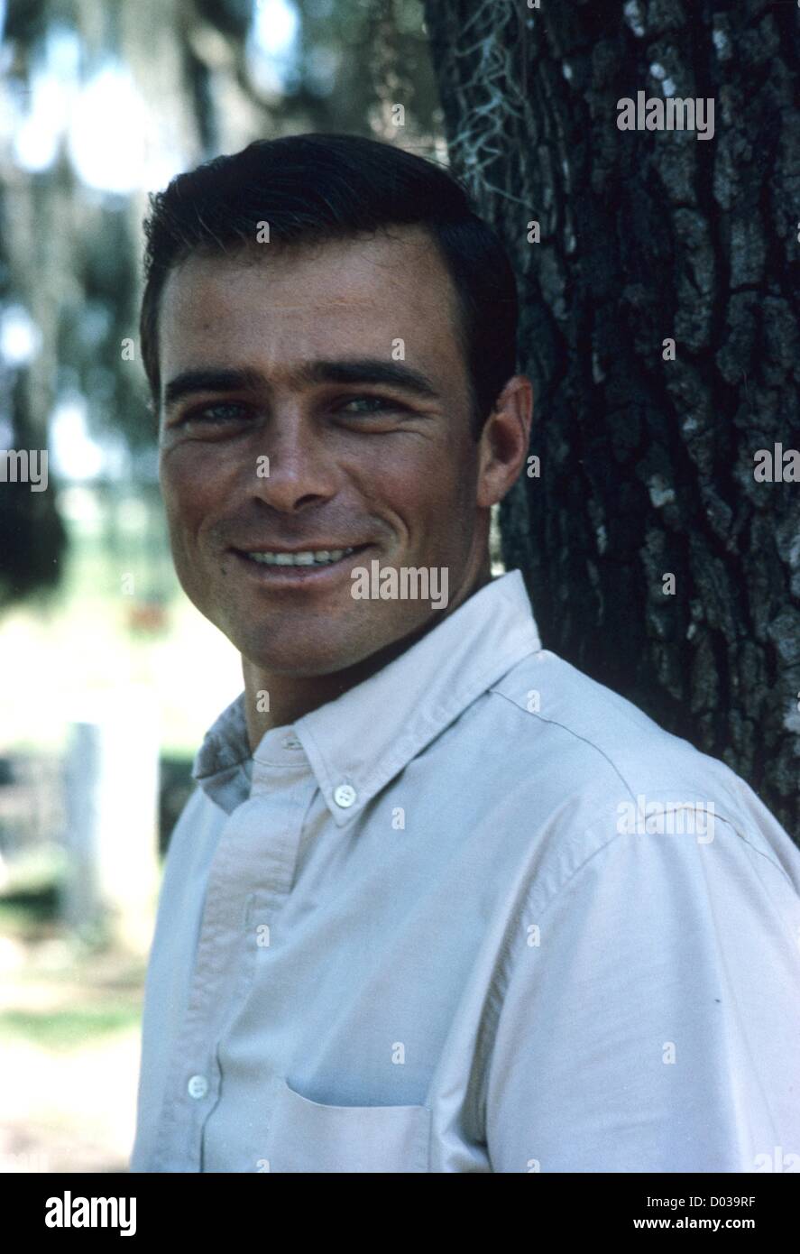 Glenn Corbett's Instagram, Twitter & Facebook on IDCrawl