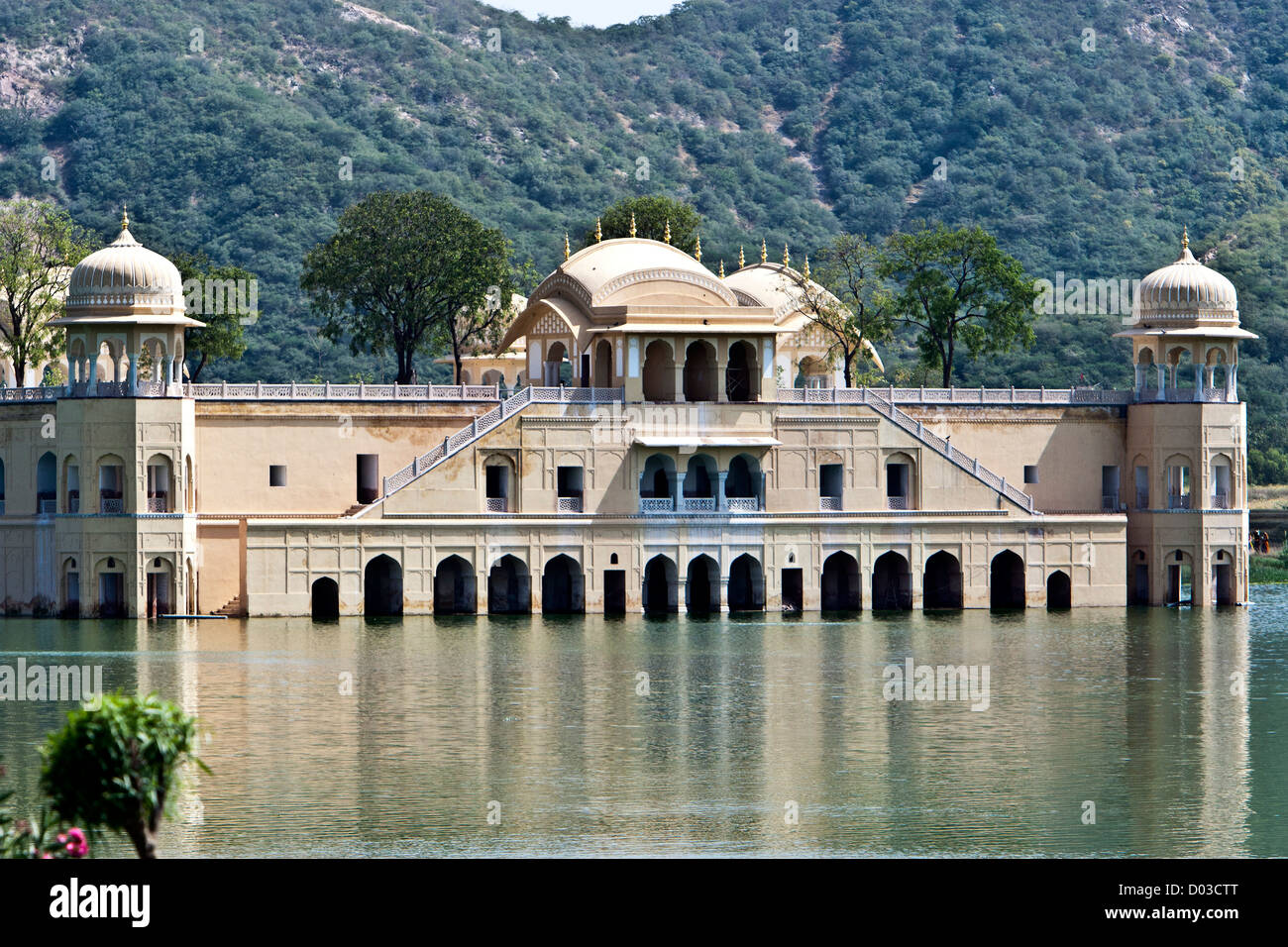 Jal mahal water royal hi-res stock photography and images - Alamy